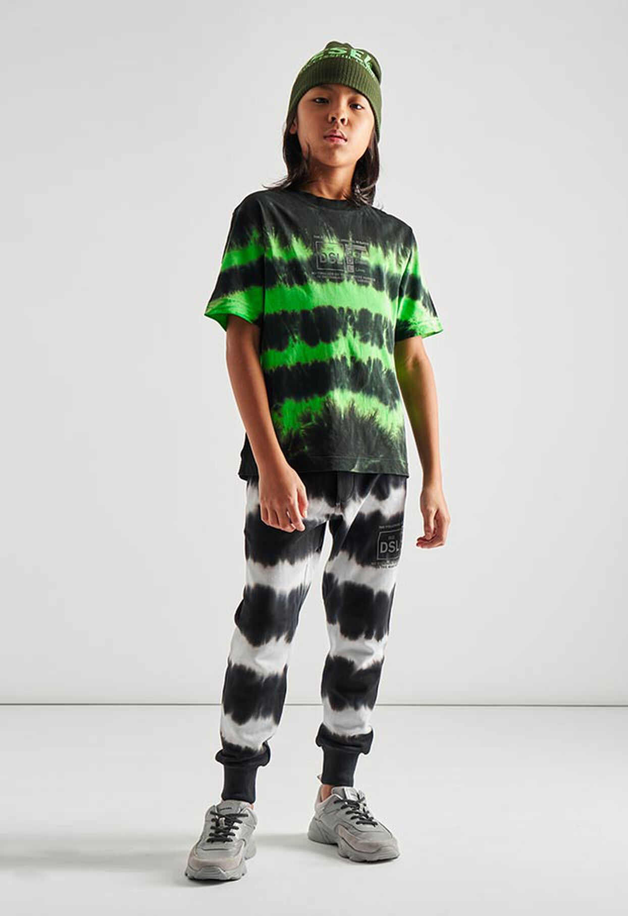 Moda Niño 4-16 Años Niño: Vaqueros, Ropa, Accesorios | Diesel®